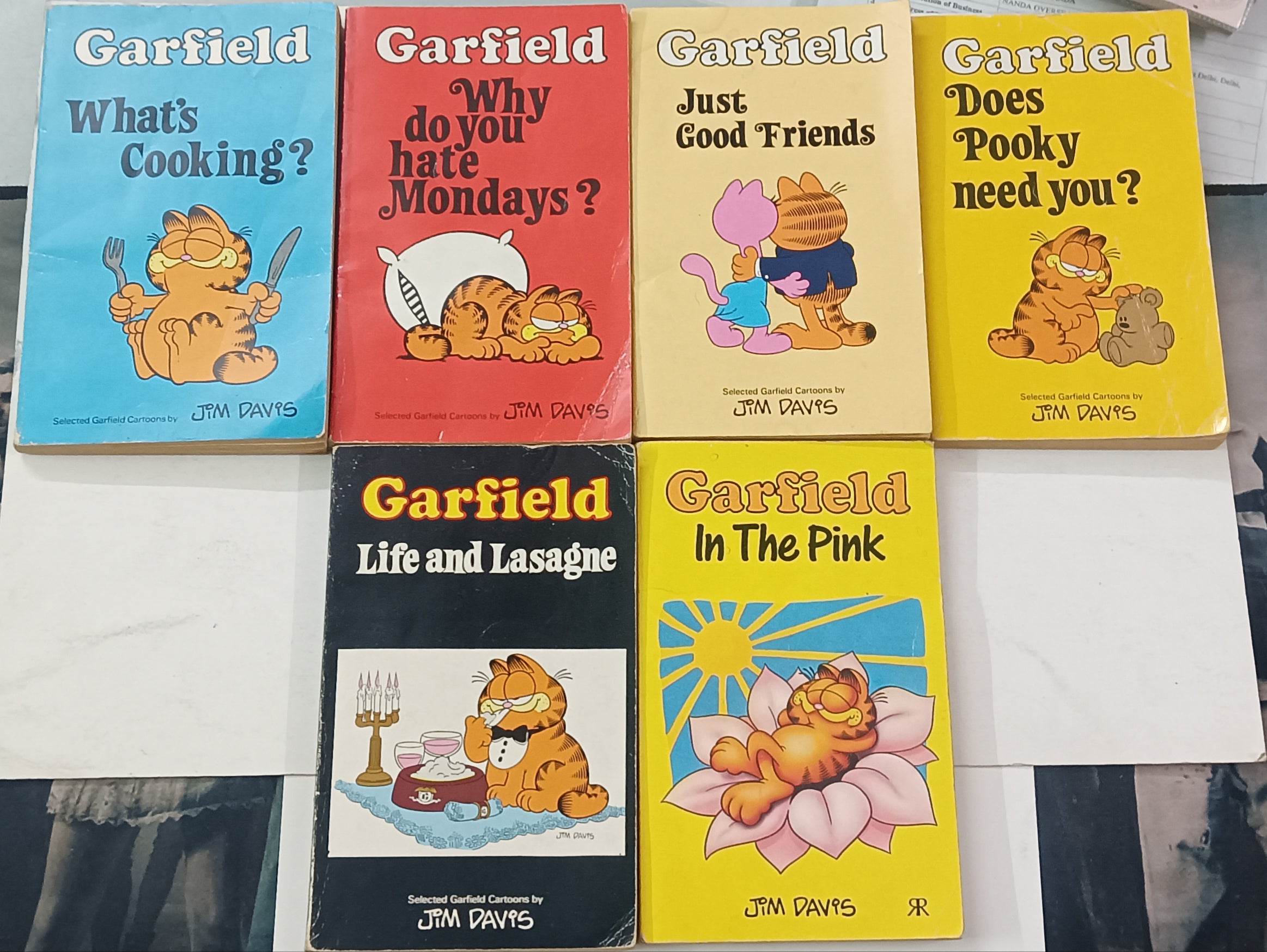 Garfield | Old Vintage Collection of 6 Comic Books | Condition: Used G