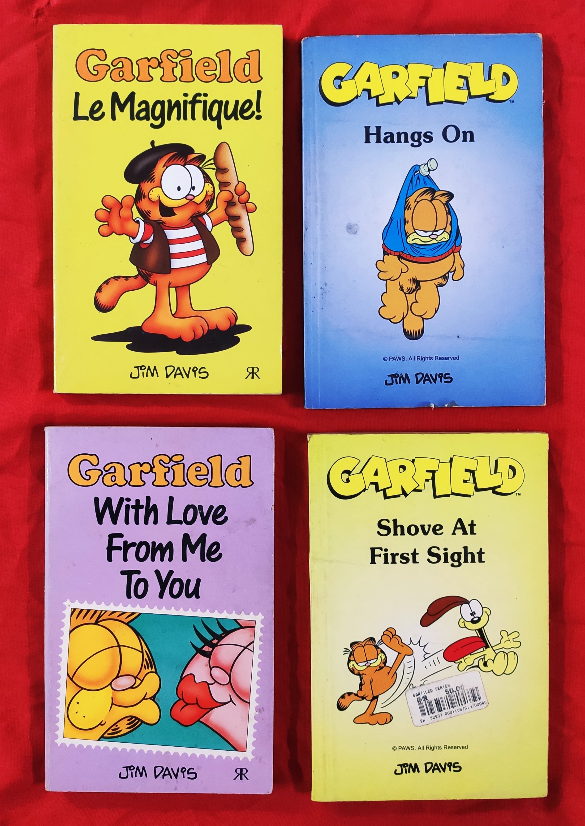 Garfield | Old Vintage Collection of 4 Comic Books | Condition: Used G