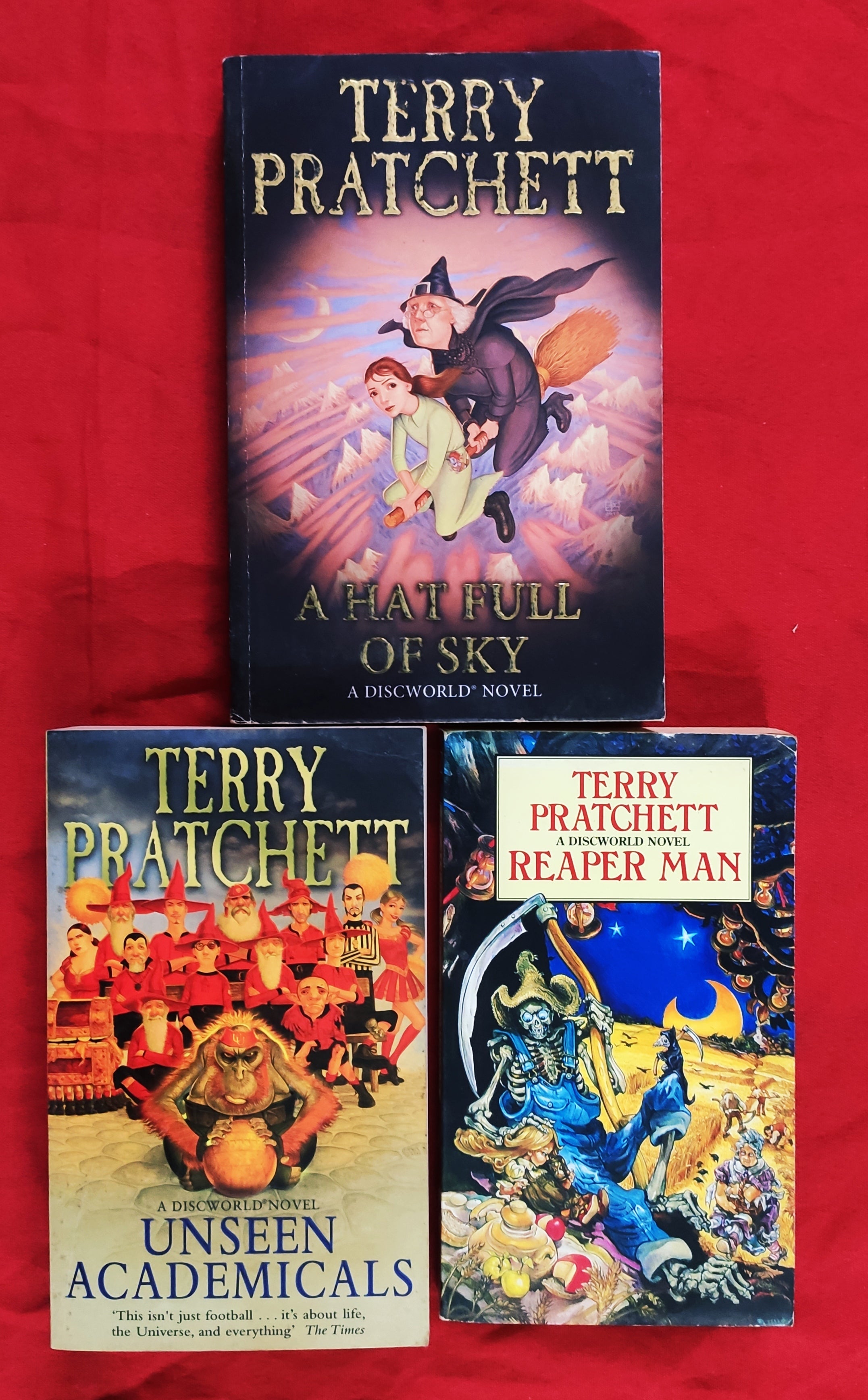 Terry Pratchett | Set of 3 Books